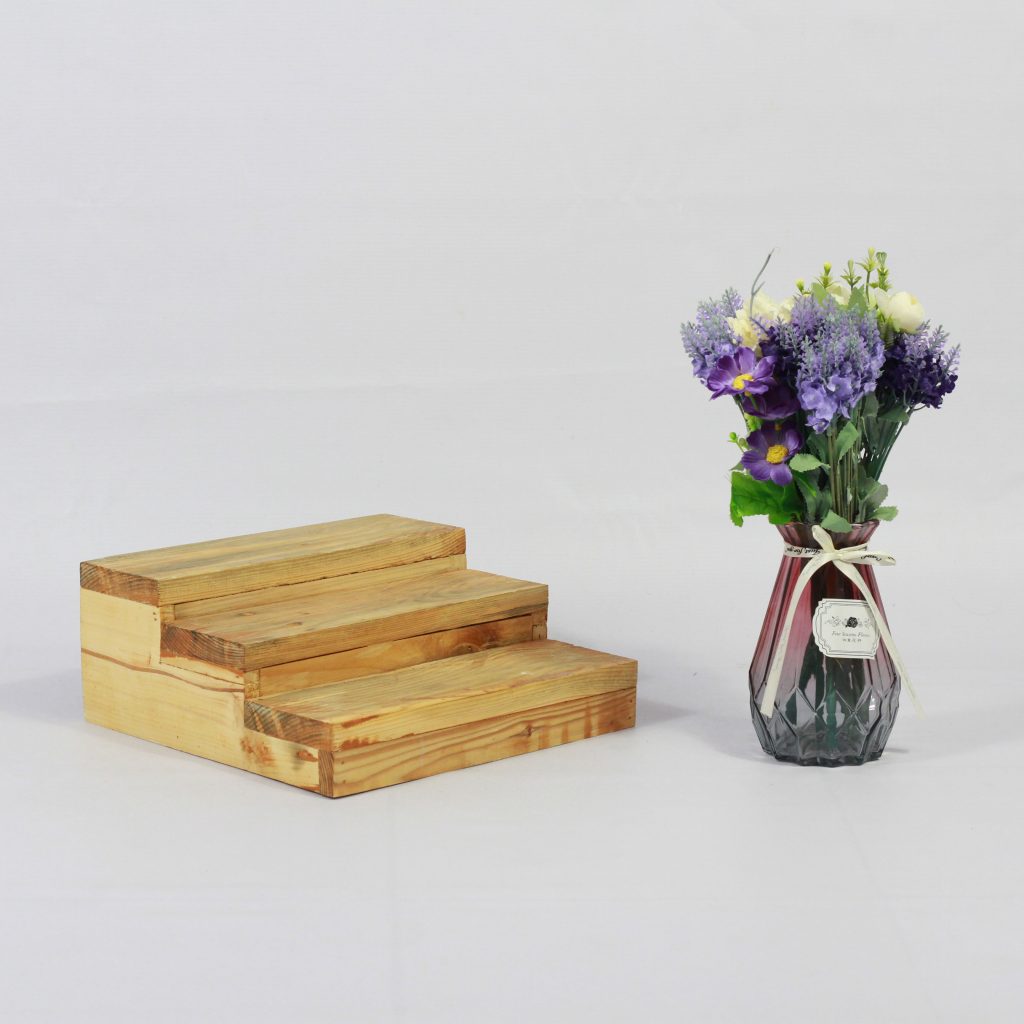 Rak Estetik Model Tangga - Hilyah Home Decoration